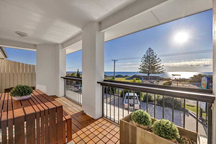 Coast Motel 4 Bedroom House - Adelaide