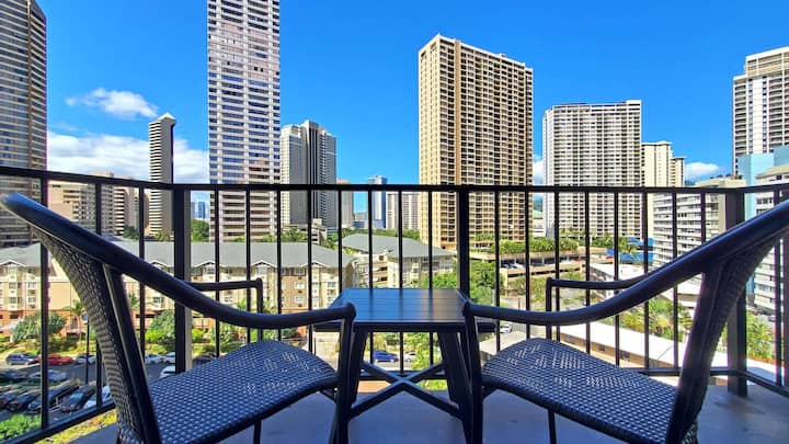 Palms 525 -Comfy & Classy Waikiki Studio Q+sofabed - Honolulu