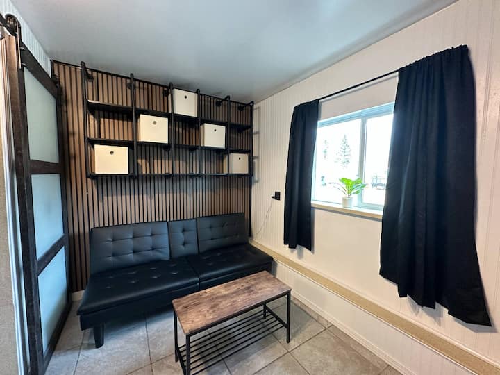 The Unit-intimate, Unique, With Sauna Access - Alaska