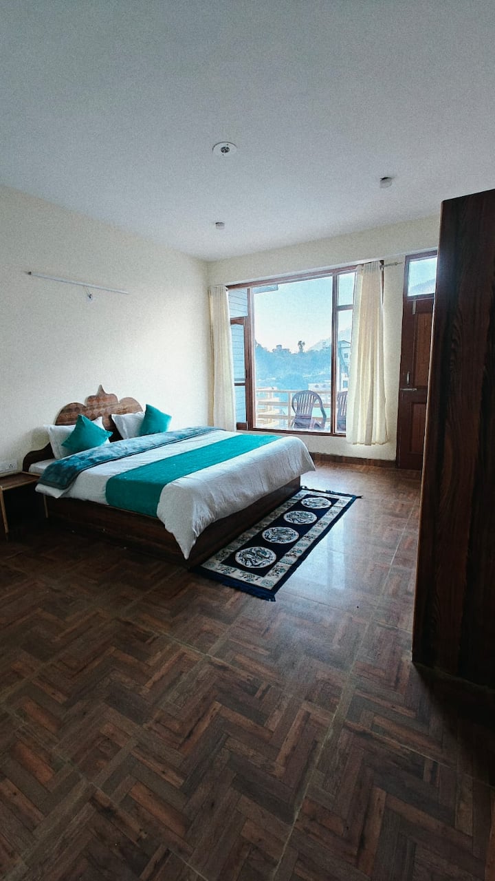 The Nush Stays Manali. - マナリ