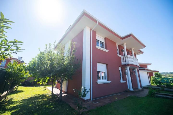 Chalet Grande Soto De La Marina - Santa Cruz de Bezana