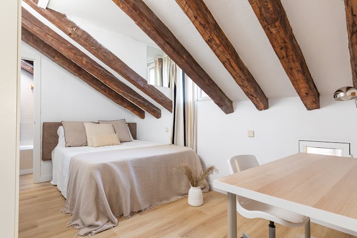 Best Location! Wifi 2 Bedroom, Ac - 1 Min Walk Sol - Madrid