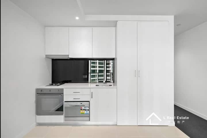 Central 1 Bedroom Apt - Kensington