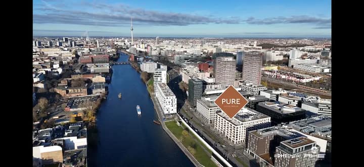 Exclusive Flat -Balcony & View- East Side Gallery - Berlin