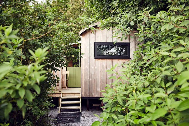 Bugail Hut - Cowbridge