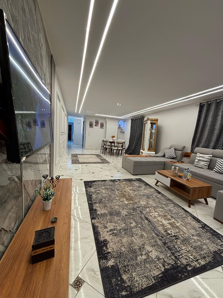 Luxury Flat In Almanteqah  Aoula Nasr City - Cairo