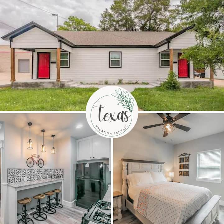 Cleburne Cottages 2br Stay. #4 - Keene, TX