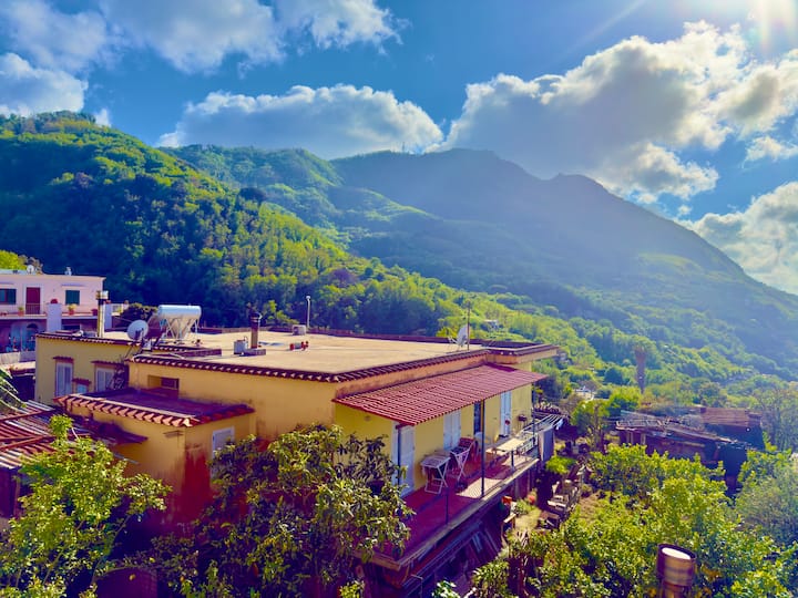 Elegant Deluxe Room With Sea View – Ischia Escape - Ischia Porto