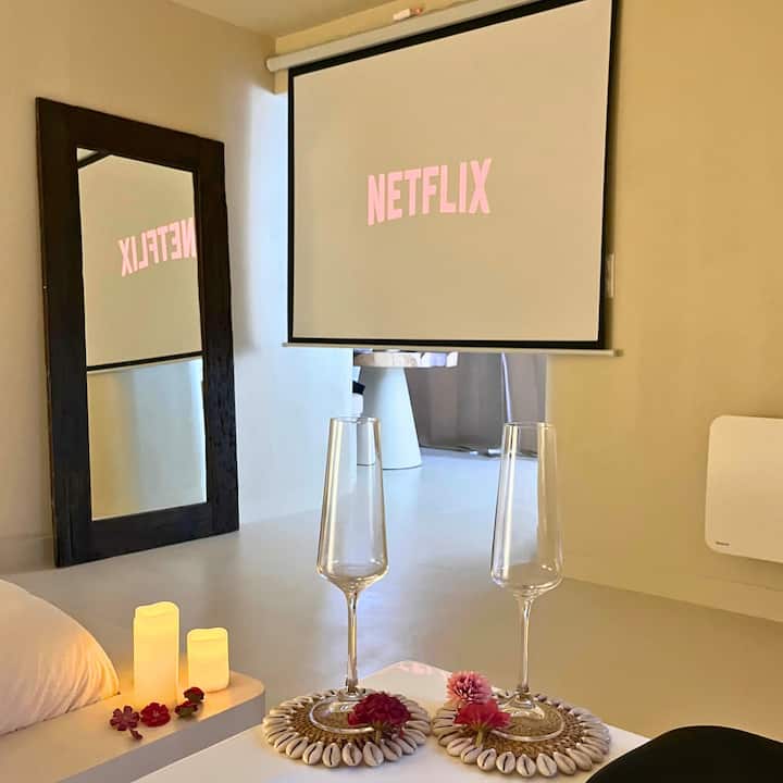 Casa Cinta • ÉVasion Balinaise Avec Balnéo&cinéma - Wasquehal