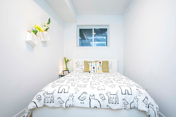 Lightly 3bdr Close To Dt Mtl With Parking - Longueuil