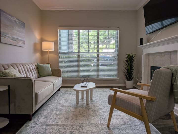 Serene 1bd Retreat | Pool & Gym - Carrollton, TX