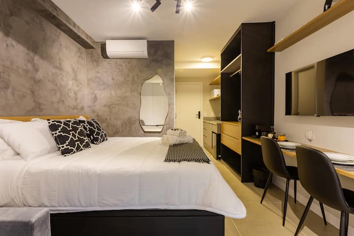 Apto Com Cama Queen + Sofá Cama/ Allianz Parque - São Paulo