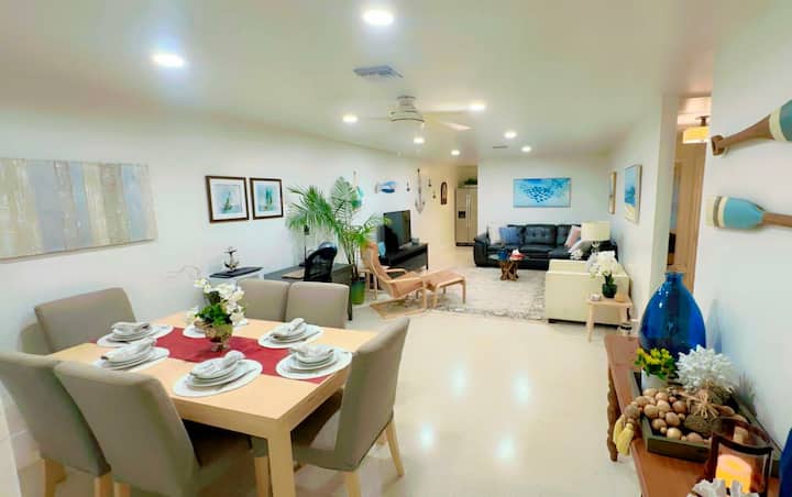 2br Coastal Vibe • Near Las Olas - Fort Lauderdale, FL