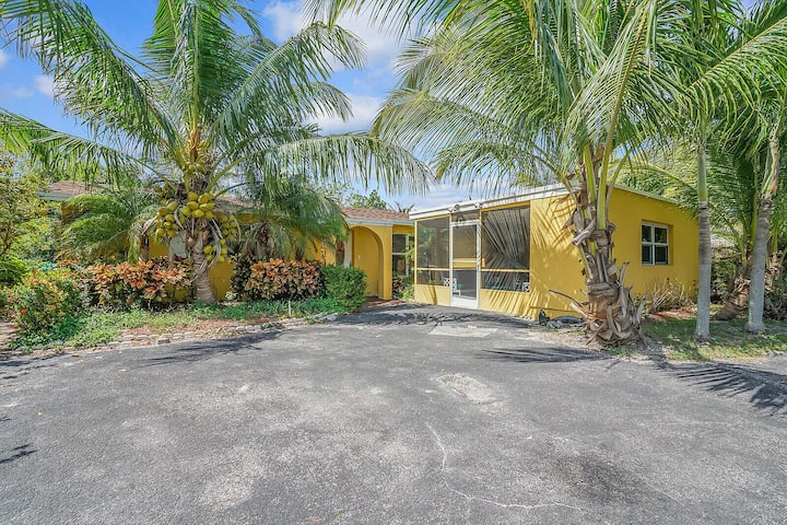 Mango Bungalow - Boynton Beach, FL
