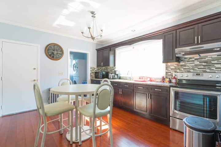 Nice Room Close To T & Bos (2b) - Revere, MA