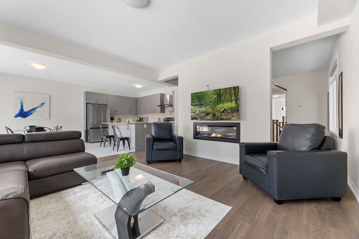 Blue Dream: Modern Gem 6b/3.5b,office,5g,parking! - Ajax