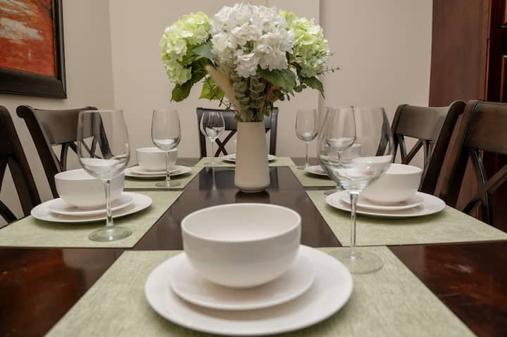 Prime Location + Rooftop Access + Qns Pk Savannah - Puerto España