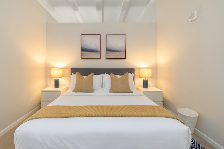 Cozy 1br In Downtown | Walk To Stadiums + Gym - Cincinnati, OH