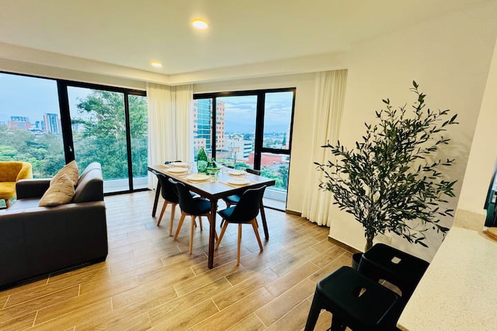 Spacious Apartment In Zona 14 - Guatemala