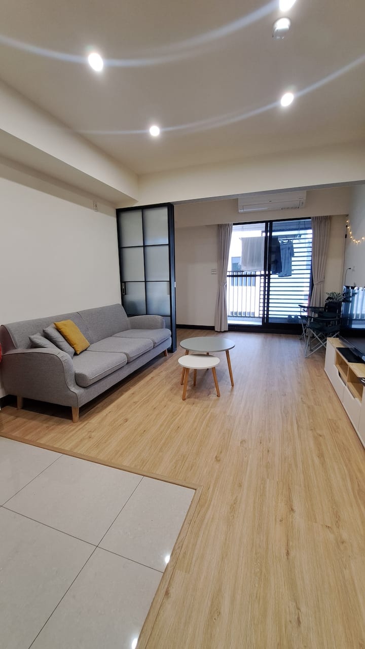 Modern 1br • Balcony • Mrt • Gym • Night Market - 鳳山區