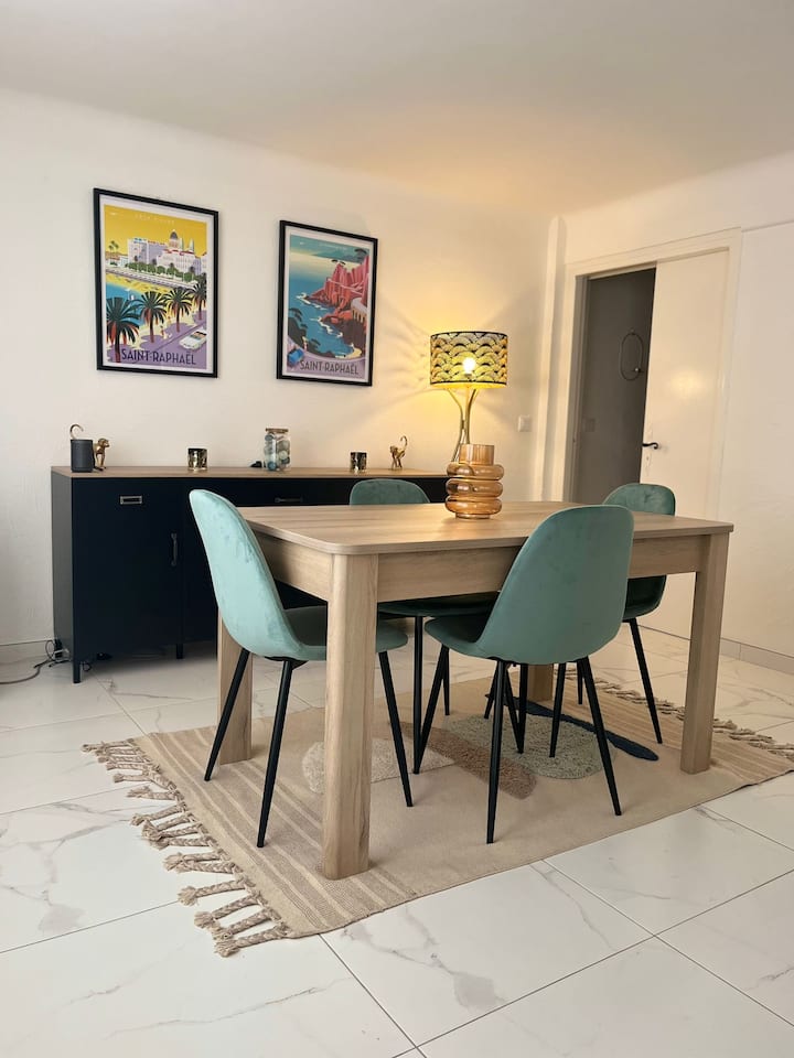 Joli 2p Type Maisonnette Avec Espace Extérieur - Saint-Raphaël