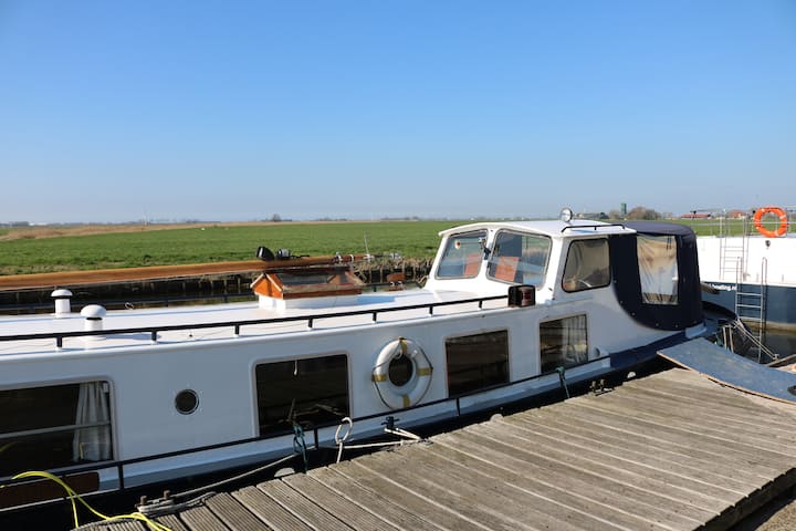 Authentic Houseboat Center - Amsterdam