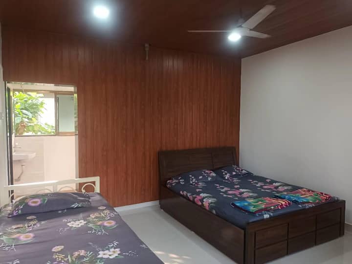 Hemprabha Bed And Breakfast-economy Triple Non Ac - Ratnagiri