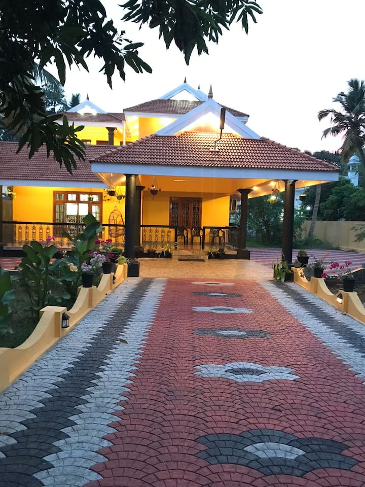 Sarangvilla Homestay 3 Ac Bedrooms - Varkala