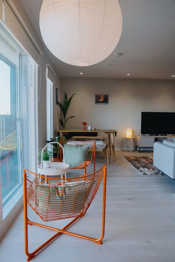 City Superhost | Luxury Skyline Apartment - HOME Theatre Manchester