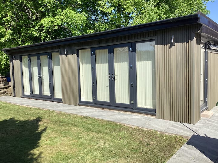 Golf View Lodge - Bolton