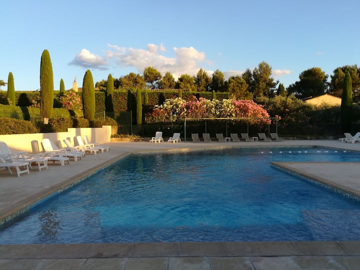 Gîte Au Calme Patio Et Piscine - Saint-Rémy-de-Provence