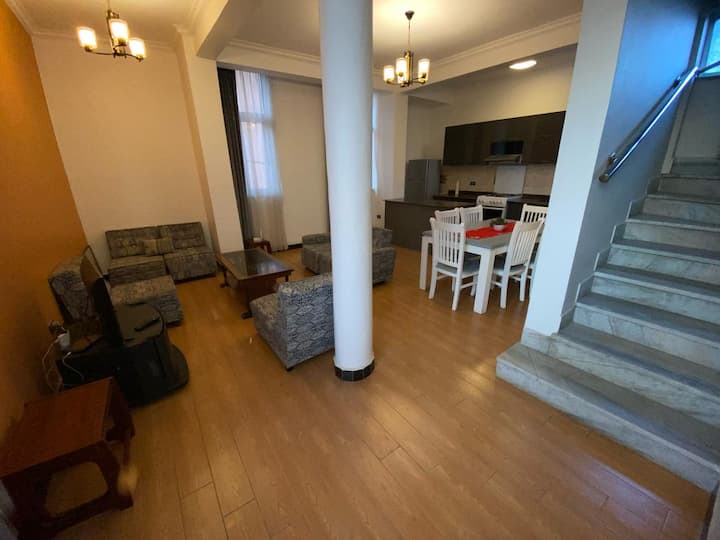 A Modern Guesthouse With 5 Units (Entire House) - Addis-Abeba