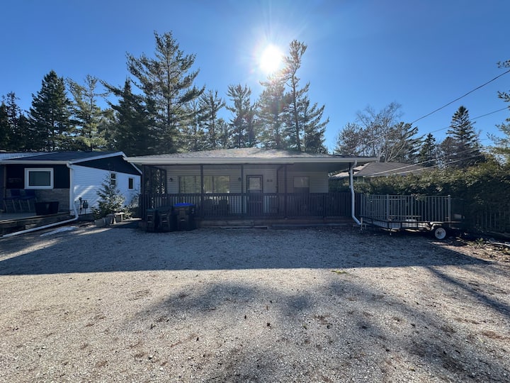 3-bedroom Cottage At Wasaga Beach - Wasaga Beach