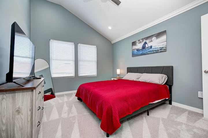 Large Private Room*shared Bath*big Beautiful House - Indianápolis, IN