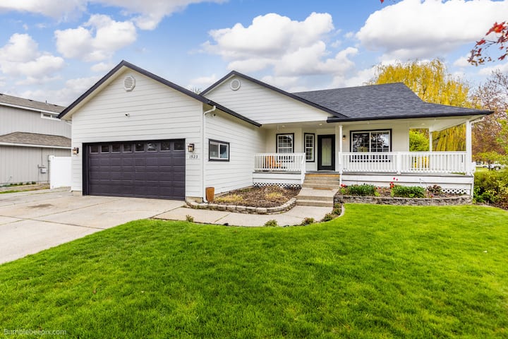 4 Bedroom-83815-insurance, Families, Monthly Stays - Coeur d'Alene, ID