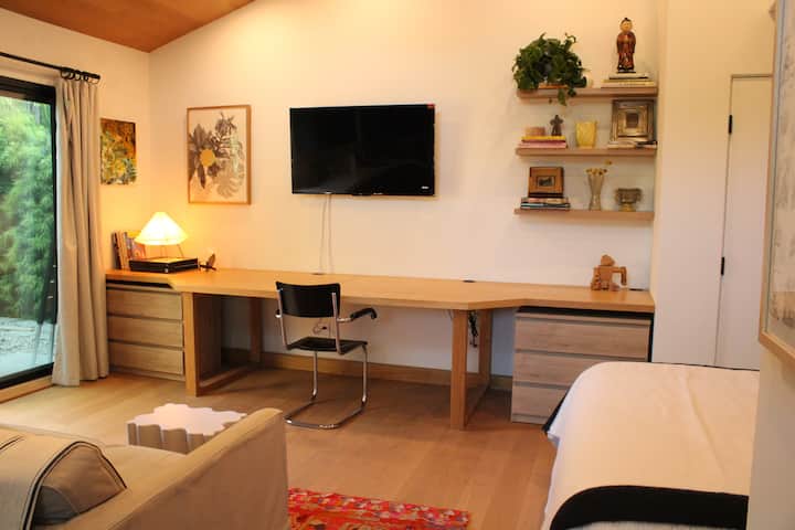 Casita 208 - Los Angeles, CA