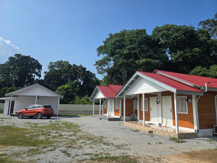 Kampung Kecil Tokmin Unit 4 - Masjid Tanah