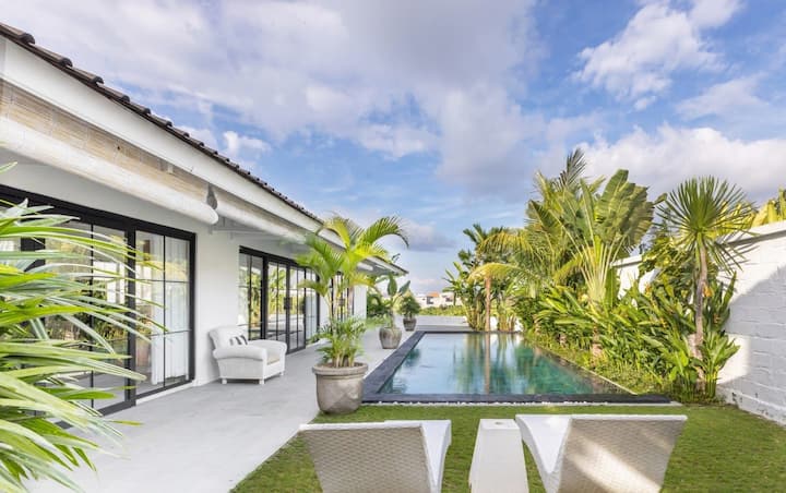 Ynr Villas And Rooms - Canggu