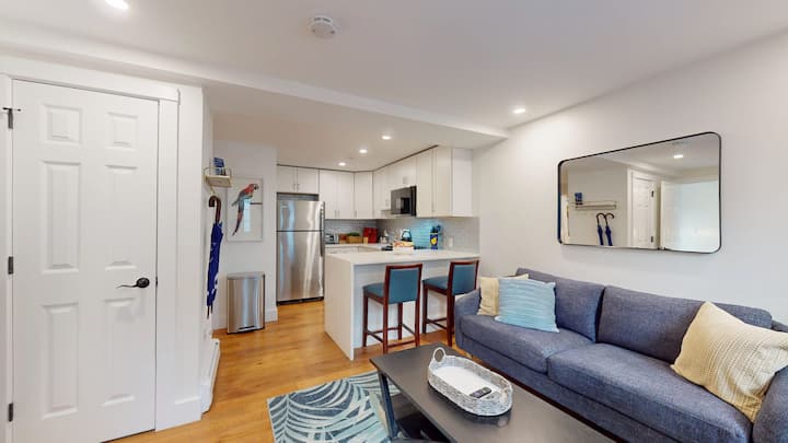 Modern Renovated 1br W/ Pvt Entrance – Prime Loc - Cambridge, MA