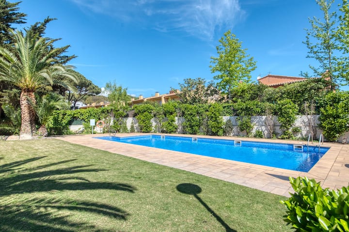 Estudio Con Piscina Comunitaria - Tamariu