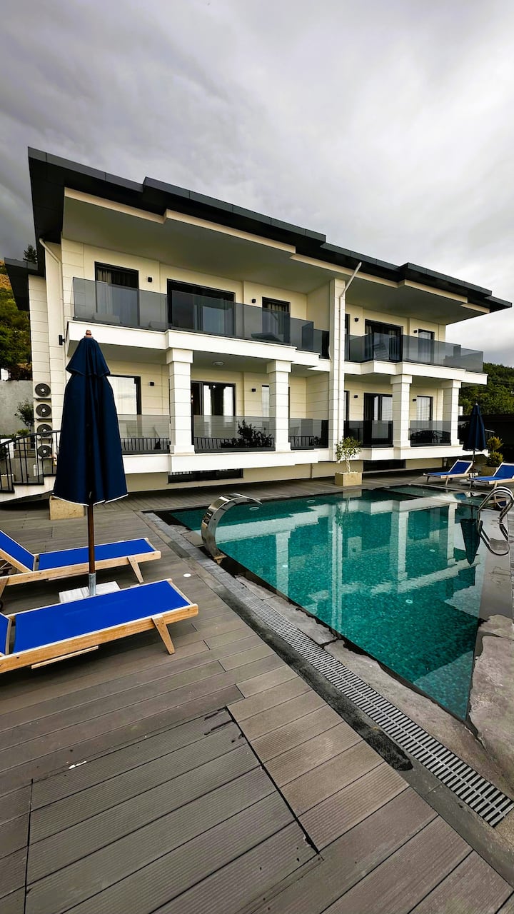 Комплекс вилл 4+1 для отдыха - Mahmutlar