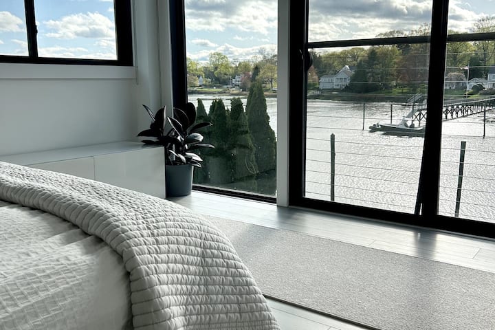 Rowayton Waterfront Luxury Two Bedroom - Norwalk