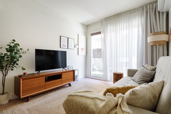 Apartment W/ Patio By The Garden - Matosinhos