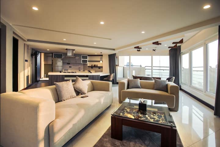 2 Bhk Luxury Apartment With Best Beach View - Kozhikode