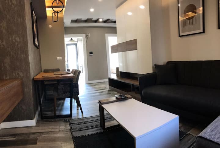 İZmit ÇArşı Merkezde Lüx 2+1 Ev - İzmit