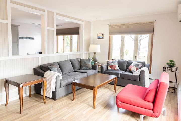 Doublenest Reatreat - Moncton