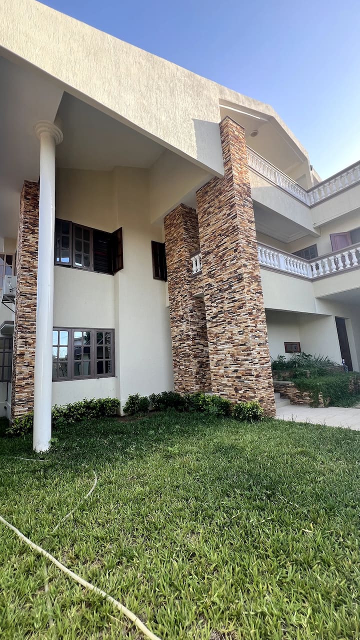 Maison Spacieuse à Cotonou - Cotonou