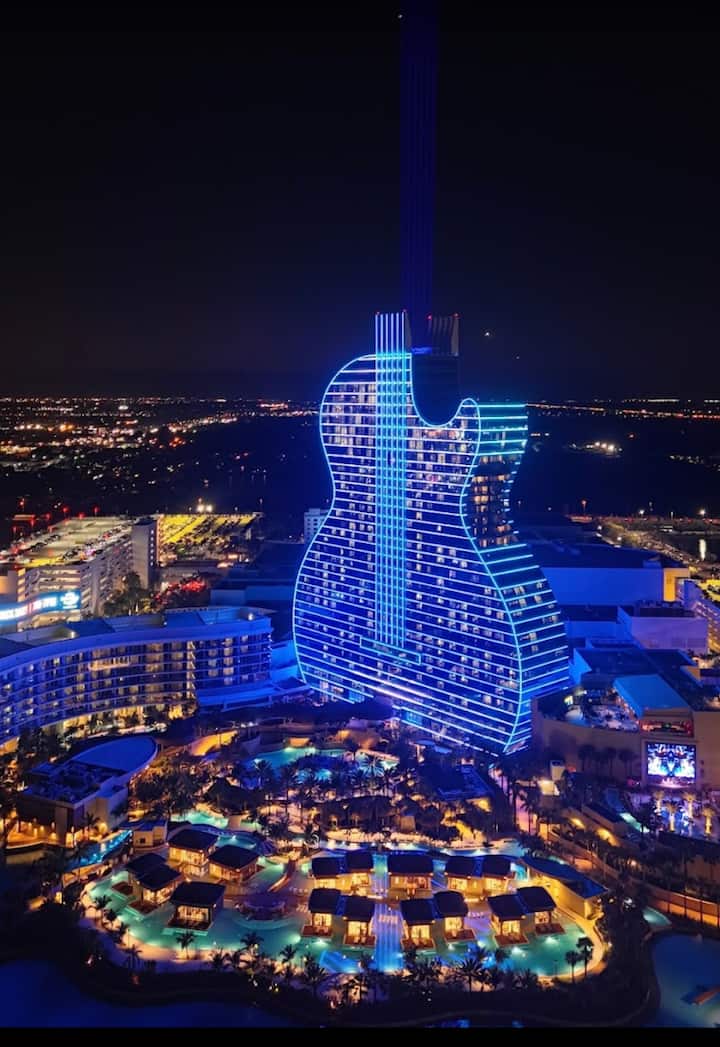 New 2/1 Home - Walk To Hard Rock, Stadium & Beach - Miramar, FL
