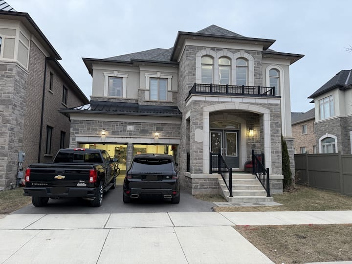 Movie Nite Out Luxury 1 Bdrm - Oakville