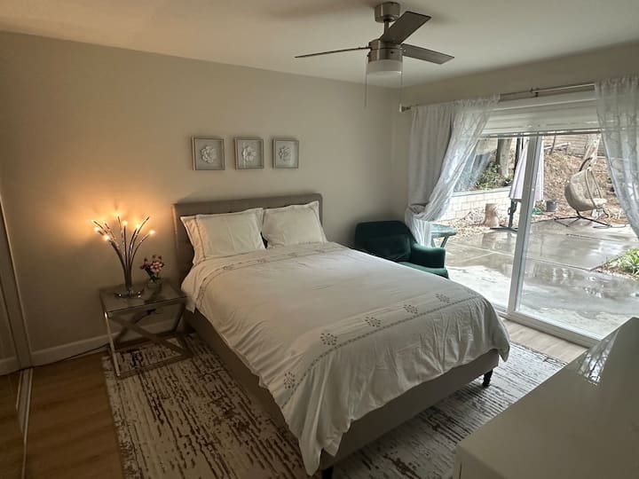 Clean & Simple Private Room - Mission Viejo, CA